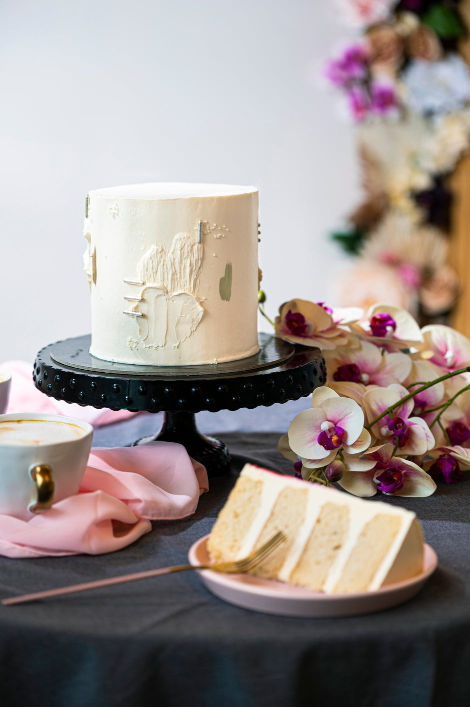 8Cakes- Cakes, desserts, macarons , coffee shop – 8CAKES