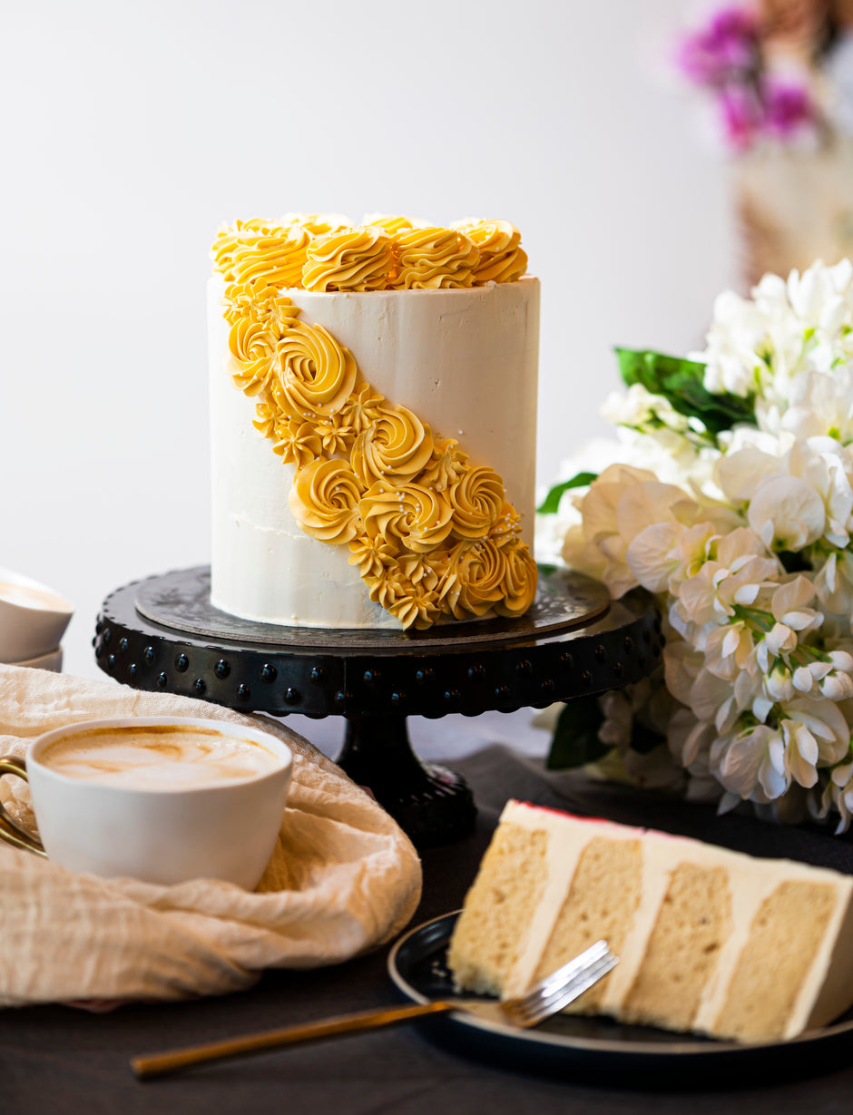 8Cakes- Cakes, desserts, macarons , coffee shop – 8CAKES