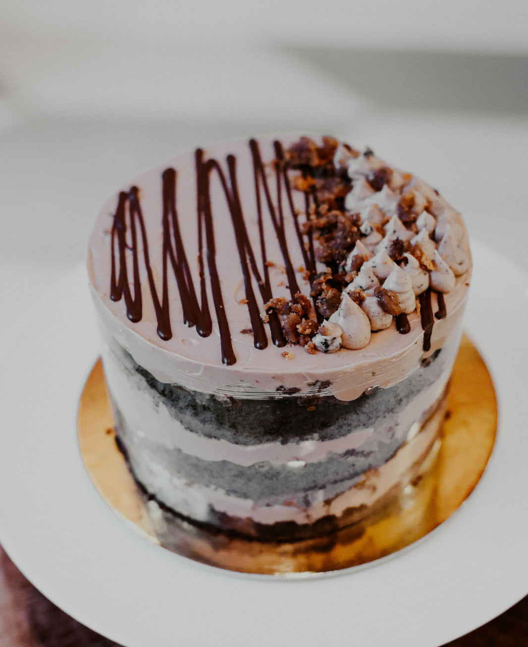 8Cakes- Cakes, desserts, macarons , coffee shop – 8CAKES
